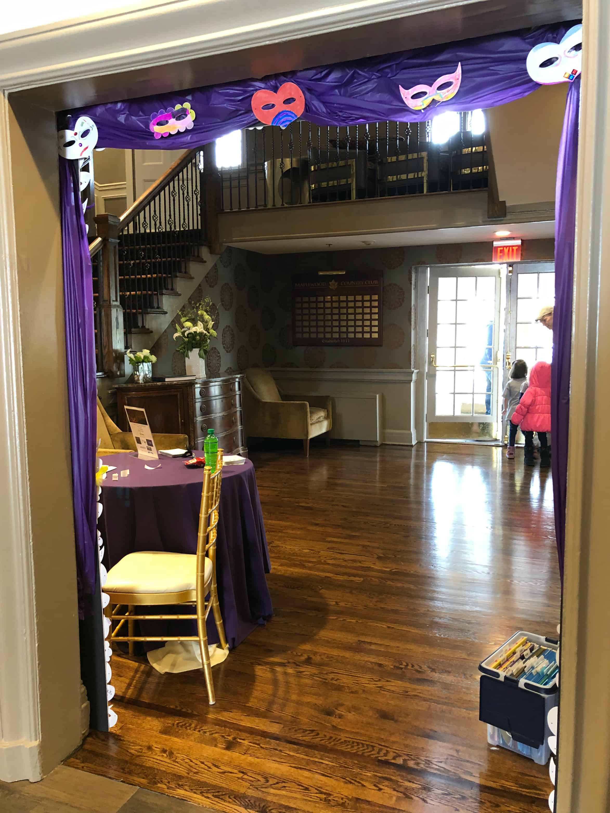 DIY Masquerade Archway - Suburban Wife, City Life